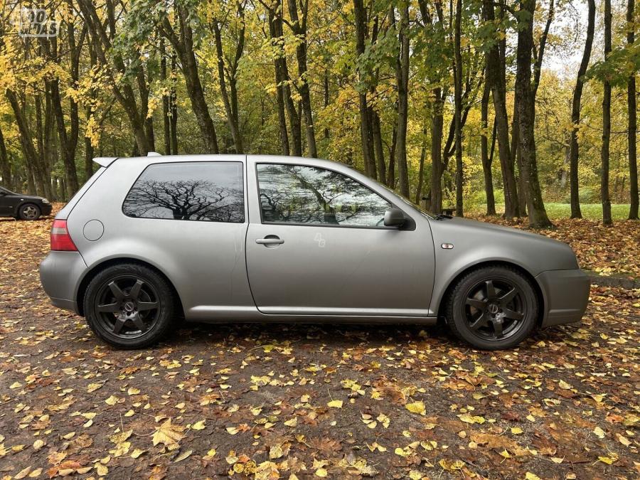 Volkswagen Golf 2003 in Panevezys, with an engine capacity of 1.80 L and mileage of 328 thousand km for 4500 €, photo 3 on AUTOMOTO.COM.LV