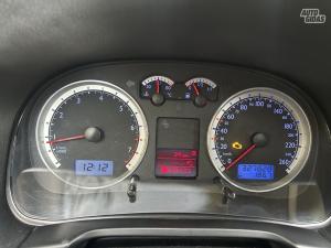 Volkswagen Golf 2003 in Panevezys, with an engine capacity of 1.80 L and mileage of 328 thousand km for 4500 €, photo 9 on AUTOMOTO.COM.LV