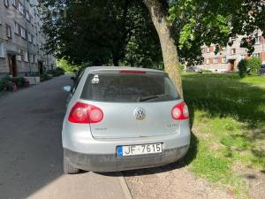 Volkswagen Golf 2004 in Riga, with an engine capacity of 2.00 L and mileage of 331 thousand km for 1600 €, photo 3 on AUTOMOTO.COM.LV