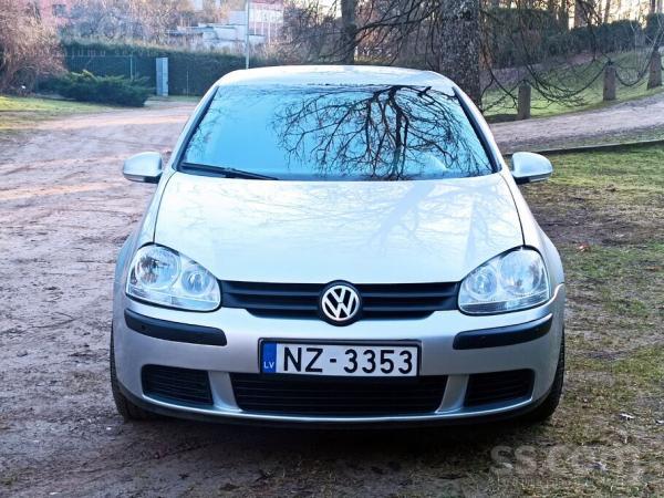 Volkswagen Golf 2004 in Ogre, with an engine capacity of 1.60 L and mileage of 159 thousand km for 1950 €, photo 2 on AUTOMOTO.COM.LV