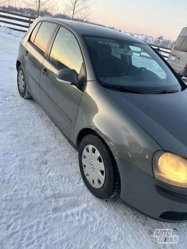 Volkswagen Golf 2004 Prienai, ar dzinēja tilpumu 1.90 L un nobraukumu 351 tūkst. km par 1500 €, foto 2 vietnē AUTOMOTO.COM.LV