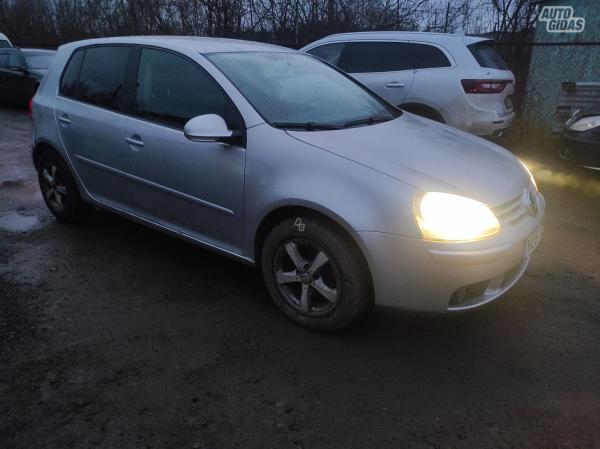 Volkswagen Golf 2004 in Siauliai, with an engine capacity of 1.90 L and mileage of 350 thousand km for 1150 €, photo 6 on AUTOMOTO.COM.LV