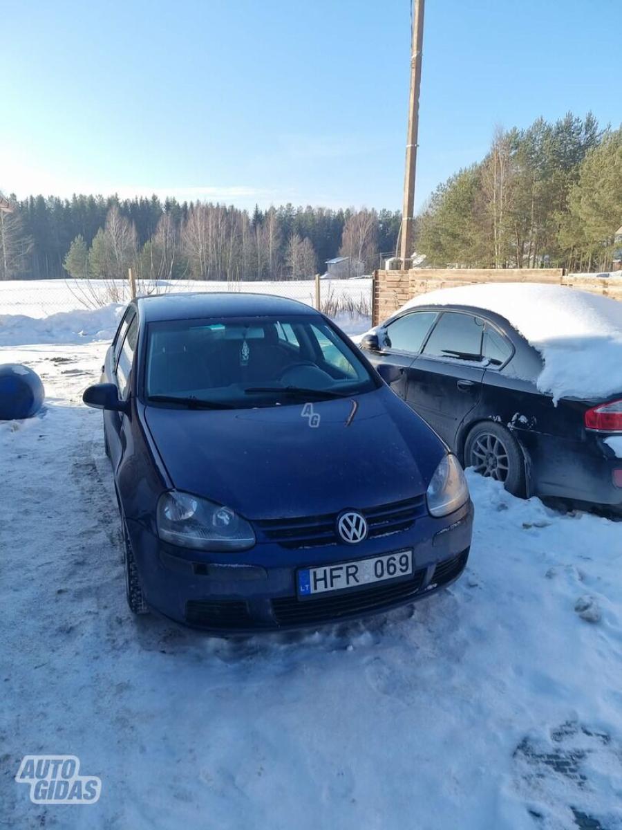Volkswagen Golf 2004 Viļņa, ar dzinēja tilpumu 1.90 L un nobraukumu 300 tūkst. km par 1000 €, foto 1 vietnē AUTOMOTO.COM.LV