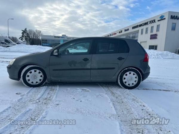 Volkswagen Golf 2004 in Tartu, with an engine capacity of 1.60 L and mileage of 170 thousand km for 2200 €, photo 4 on AUTOMOTO.COM.LV