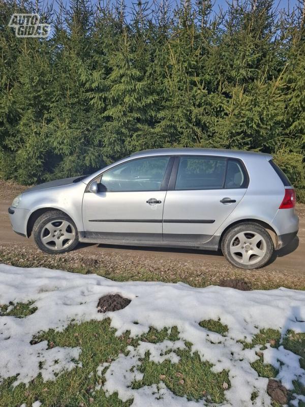 Volkswagen Golf 2004 in Elektrenai, with an engine capacity of 1.90 L and mileage of 392 thousand km for 980 €, photo 2 on AUTOMOTO.COM.LV