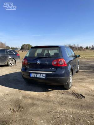 Volkswagen Golf 2004 Kretinga, ar dzinēja tilpumu 1.60 L un nobraukumu 135 tūkst. km par 2400 €, foto 8 vietnē AUTOMOTO.COM.LV