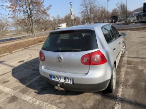 Volkswagen Golf 2004 Kauņa, ar dzinēja tilpumu 1.90 L un nobraukumu 388 tūkst. km par 1650 €, foto 5 vietnē AUTOMOTO.COM.LV