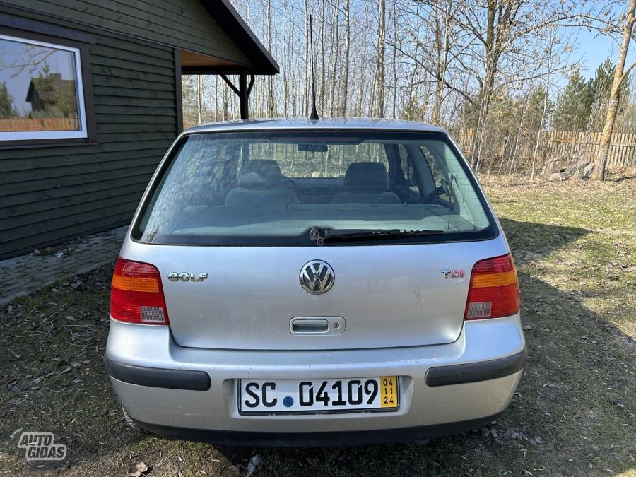 Volkswagen Golf 2004 Ukmergė, ar dzinēja tilpumu 1.90 L un nobraukumu 238 tūkst. km par 1500 €, foto 5 vietnē AUTOMOTO.COM.LV