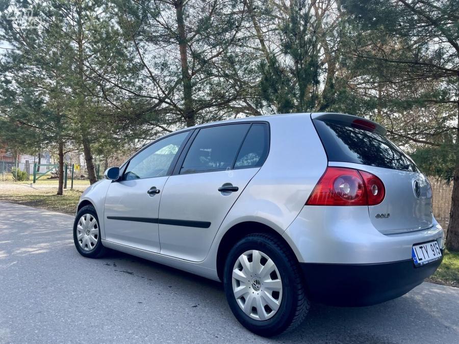 Volkswagen Golf 2004 Kauņa, ar dzinēja tilpumu 1.90 L un nobraukumu 310 tūkst. km par 1650 €, foto 8 vietnē AUTOMOTO.COM.LV