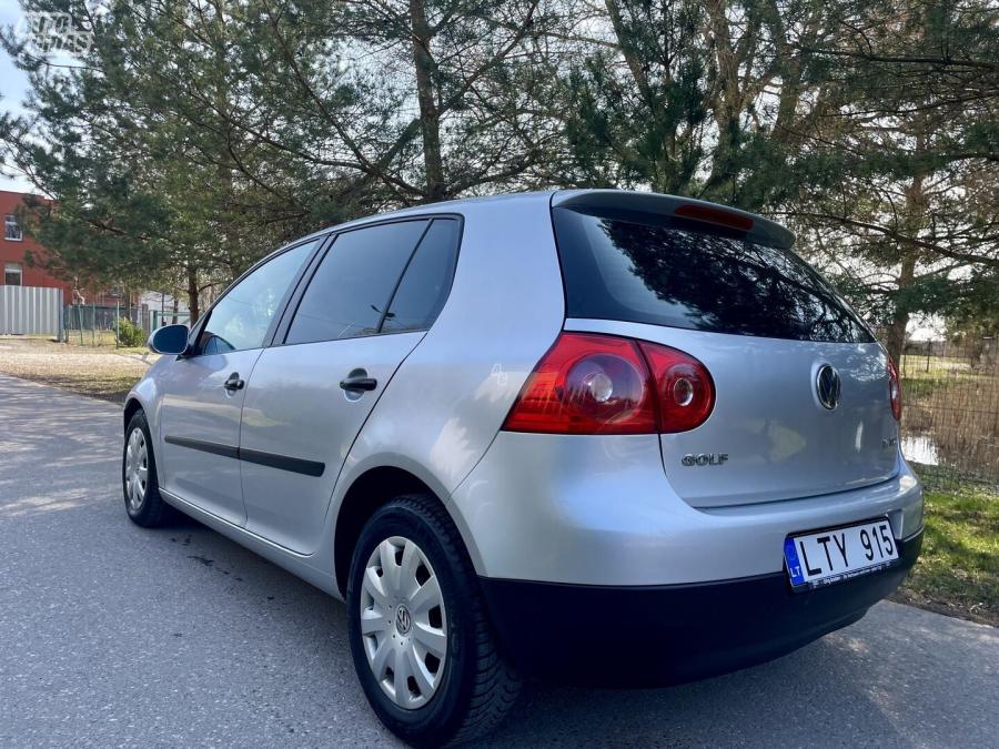 Volkswagen Golf 2004 Kauņa, ar dzinēja tilpumu 1.90 L un nobraukumu 310 tūkst. km par 1650 €, foto 22 vietnē AUTOMOTO.COM.LV