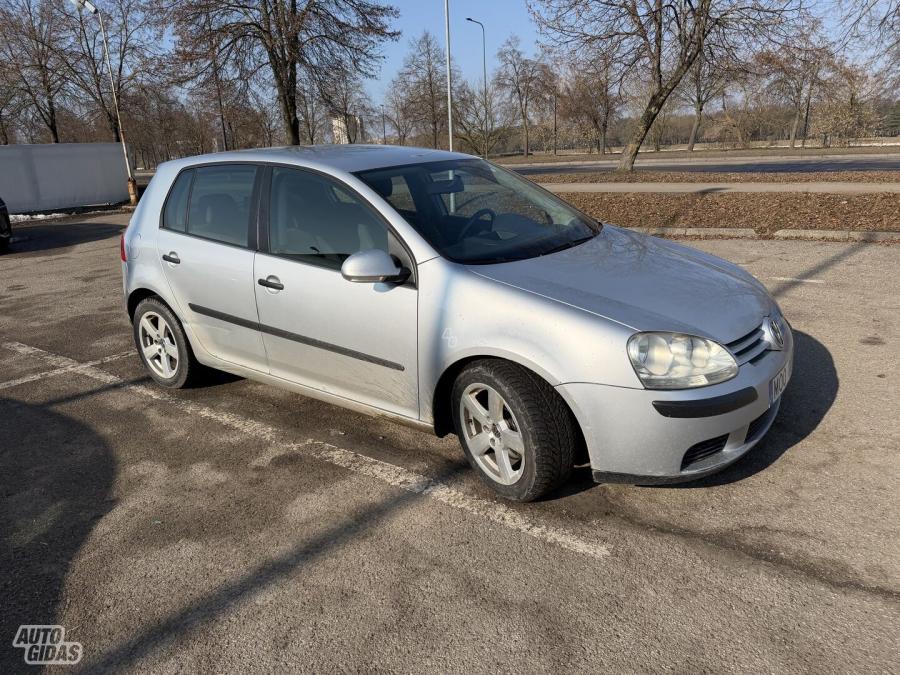 Volkswagen Golf 2004 in Kaunas, with an engine capacity of 1.90 L and mileage of 389 thousand km for 1850 €, photo 4 on AUTOMOTO.COM.LV