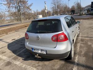 Volkswagen Golf 2004 in Kaunas, with an engine capacity of 1.90 L and mileage of 389 thousand km for 1850 €, photo 7 on AUTOMOTO.COM.LV