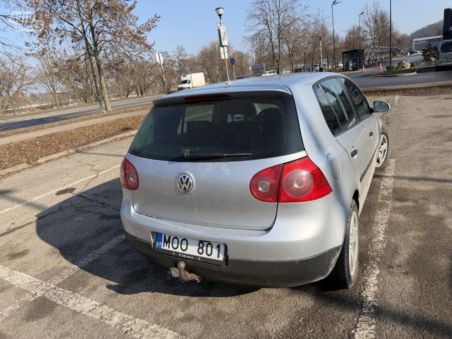 Volkswagen Golf 2004 in Kaunas, with an engine capacity of 1.90 L and mileage of 389 thousand km for 1850 €, photo 7 on AUTOMOTO.COM.LV