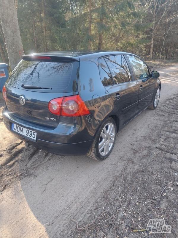 Volkswagen Golf 2004 in Kaunas, with an engine capacity of 1.90 L and mileage of 307 thousand km for 2550 €, photo 3 on AUTOMOTO.COM.LV