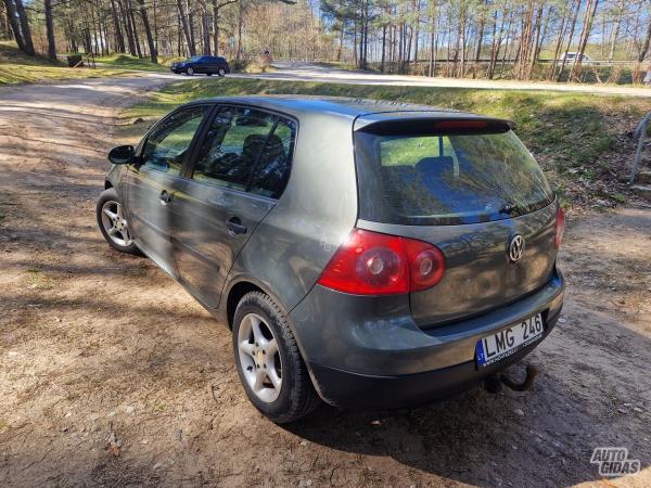 Volkswagen Golf 2004 Ignalina, ar dzinēja tilpumu 2.00 L un nobraukumu 345 tūkst. km par 900 €, foto 4 vietnē AUTOMOTO.COM.LV