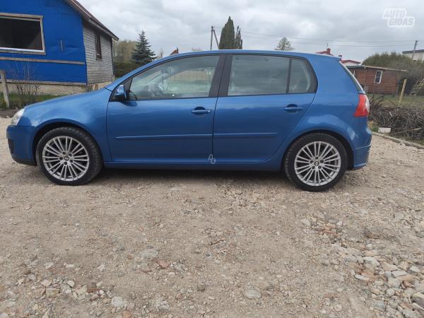 Volkswagen Golf 2004 Jonava, ar dzinēja tilpumu 1.60 L un nobraukumu 266 tūkst. km par 2000 €, foto 5 vietnē AUTOMOTO.COM.LV