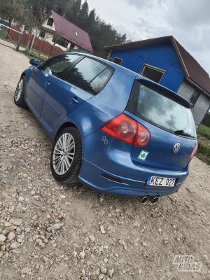 Volkswagen Golf 2004 in Jonava, with an engine capacity of 1.60 L and mileage of 266 thousand km for 2000 €, photo 8 on AUTOMOTO.COM.LV