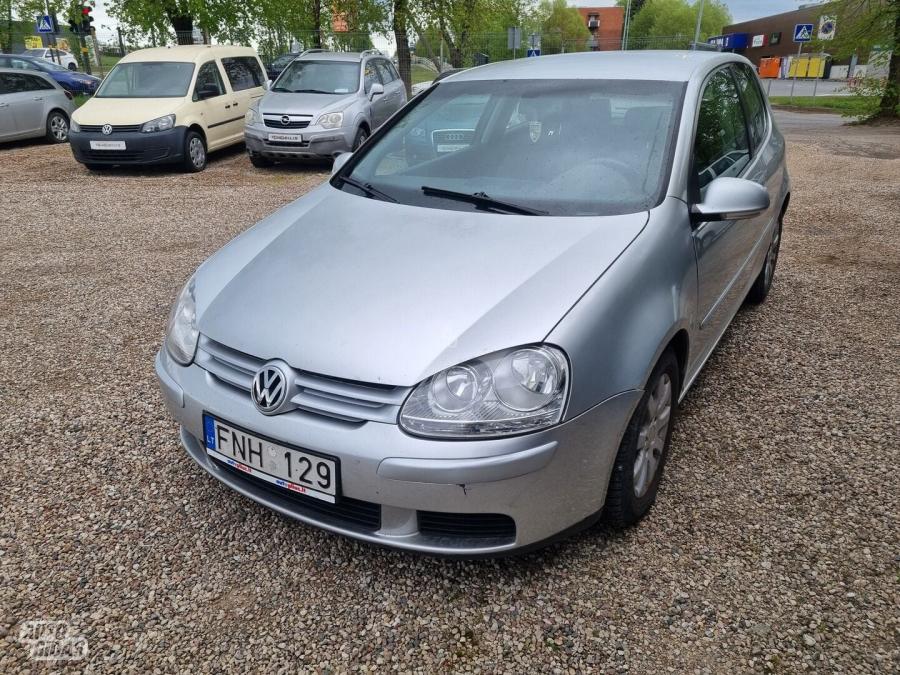 Volkswagen Golf 2004 Kauņa, ar dzinēja tilpumu 1.90 L un nobraukumu 376 tūkst. km par 1500 €, foto 5 vietnē AUTOMOTO.COM.LV