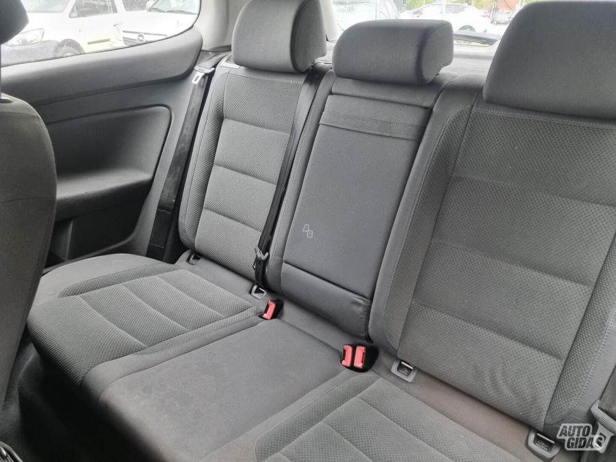 Volkswagen Golf 2004 Kauņa, ar dzinēja tilpumu 1.90 L un nobraukumu 376 tūkst. km par 1500 €, foto 7 vietnē AUTOMOTO.COM.LV