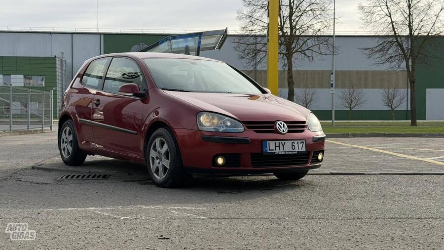 Volkswagen Golf 2004 Šauļi, ar dzinēja tilpumu 1.60 L un nobraukumu 210 tūkst. km par 1650 €, foto 1 vietnē AUTOMOTO.COM.LV