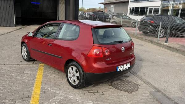 Volkswagen Golf 2004 in Siauliai, with an engine capacity of 1.60 L and mileage of 210 thousand km for 1650 €, photo 6 on AUTOMOTO.COM.LV