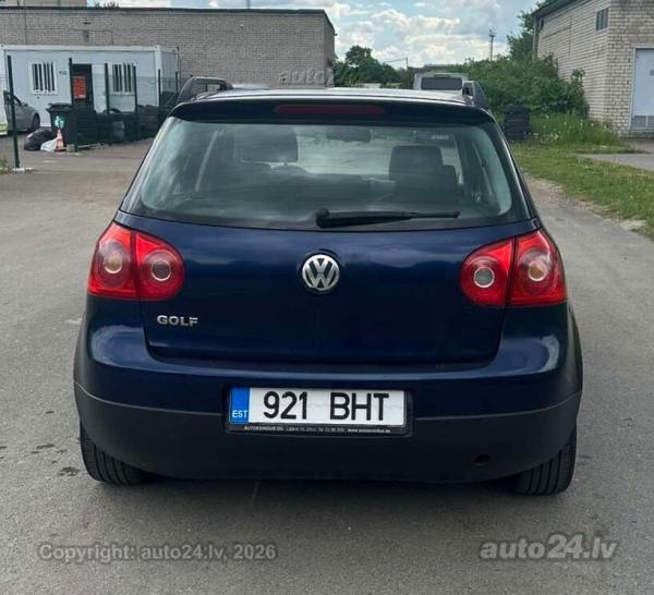 Volkswagen Golf 2004 in Narva, with an engine capacity of 1.40 L and mileage of 220 thousand km for 699 €, photo 4 on AUTOMOTO.COM.LV