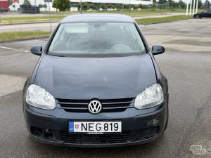 Volkswagen Golf 2004 Panevēža, ar dzinēja tilpumu 1.90 L un nobraukumu 382 tūkst. km par 450 €, foto 3 vietnē AUTOMOTO.COM.LV