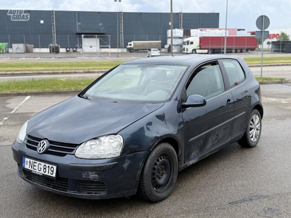 Volkswagen Golf 2004 in Panevezys, with an engine capacity of 1.90 L and mileage of 382 thousand km for 450 €, photo 3 on AUTOMOTO.COM.LV