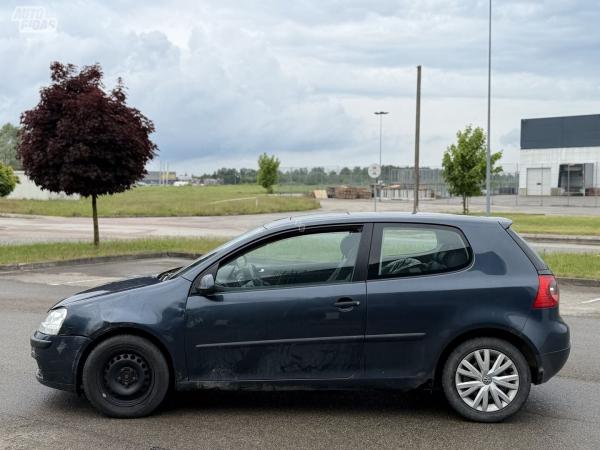 Volkswagen Golf 2004 in Panevezys, with an engine capacity of 1.90 L and mileage of 382 thousand km for 450 €, photo 4 on AUTOMOTO.COM.LV