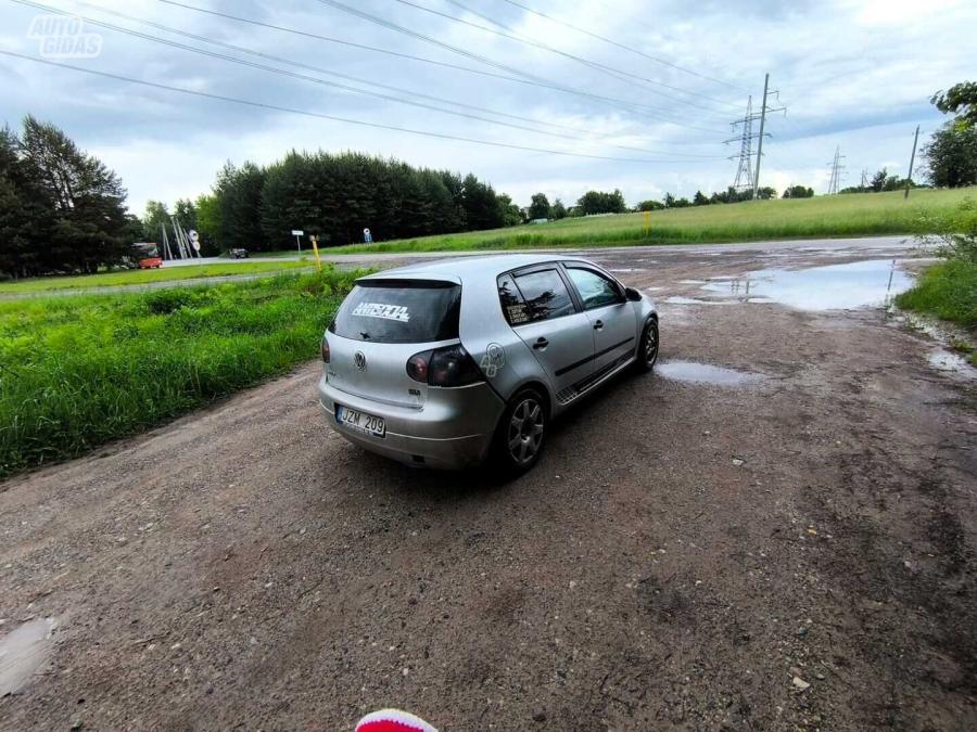 Volkswagen Golf 2004 Kauņa, ar dzinēja tilpumu 1.90 L un nobraukumu 312 tūkst. km par 490 €, foto 3 vietnē AUTOMOTO.COM.LV