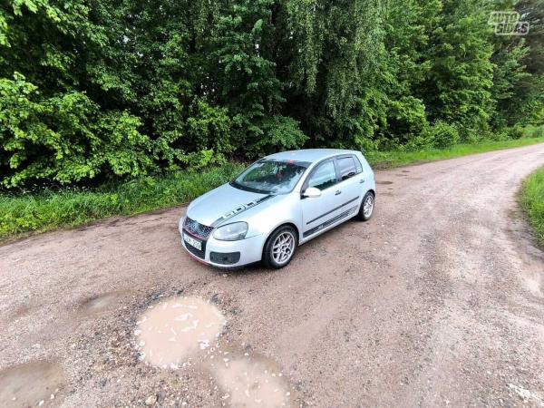 Volkswagen Golf 2004 in Kaunas, with an engine capacity of 1.90 L and mileage of 312 thousand km for 490 €, photo 4 on AUTOMOTO.COM.LV