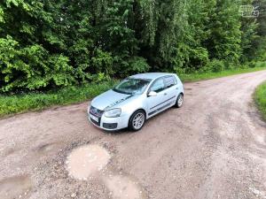 Volkswagen Golf 2004 Kauņa, ar dzinēja tilpumu 1.90 L un nobraukumu 312 tūkst. km par 490 €, foto 5 vietnē AUTOMOTO.COM.LV