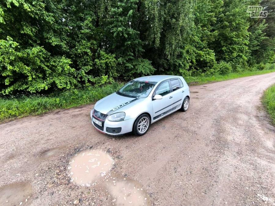Volkswagen Golf 2004 Kauņa, ar dzinēja tilpumu 1.90 L un nobraukumu 312 tūkst. km par 490 €, foto 5 vietnē AUTOMOTO.COM.LV