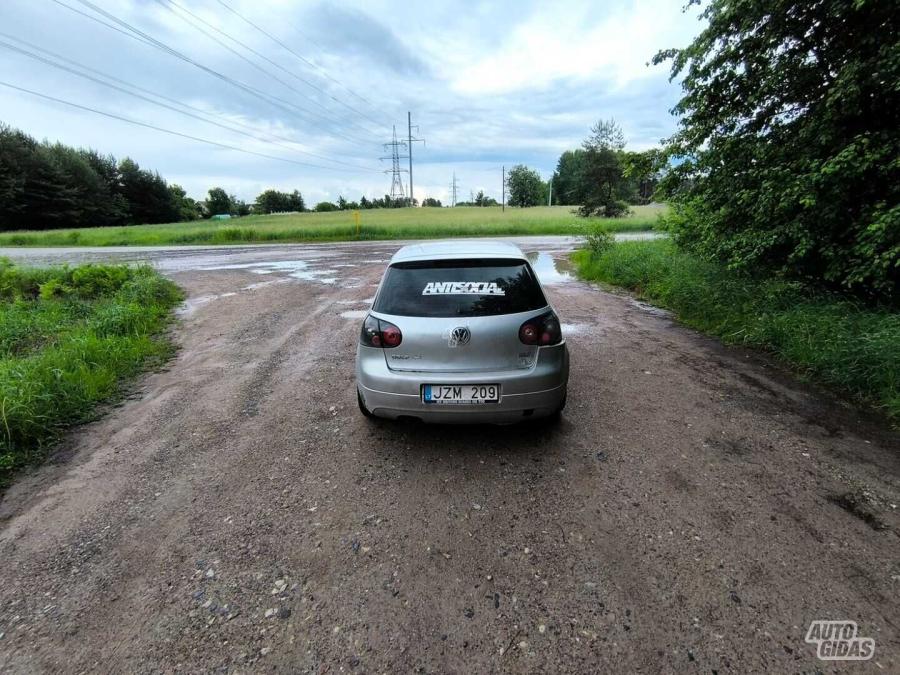 Volkswagen Golf 2004 Kauņa, ar dzinēja tilpumu 1.90 L un nobraukumu 312 tūkst. km par 490 €, foto 6 vietnē AUTOMOTO.COM.LV