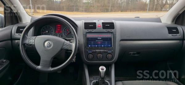 Volkswagen Golf 2004 Cēsis, ar dzinēja tilpumu 2.00 L un nobraukumu 326 tūkst. km par 2050 €, foto 9 vietnē AUTOMOTO.COM.LV