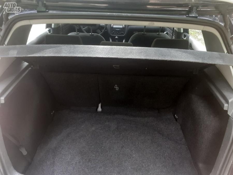Volkswagen Golf 2004 Kauņa, ar dzinēja tilpumu 1.90 L un nobraukumu 265 tūkst. km par 1000 €, foto 13 vietnē AUTOMOTO.COM.LV