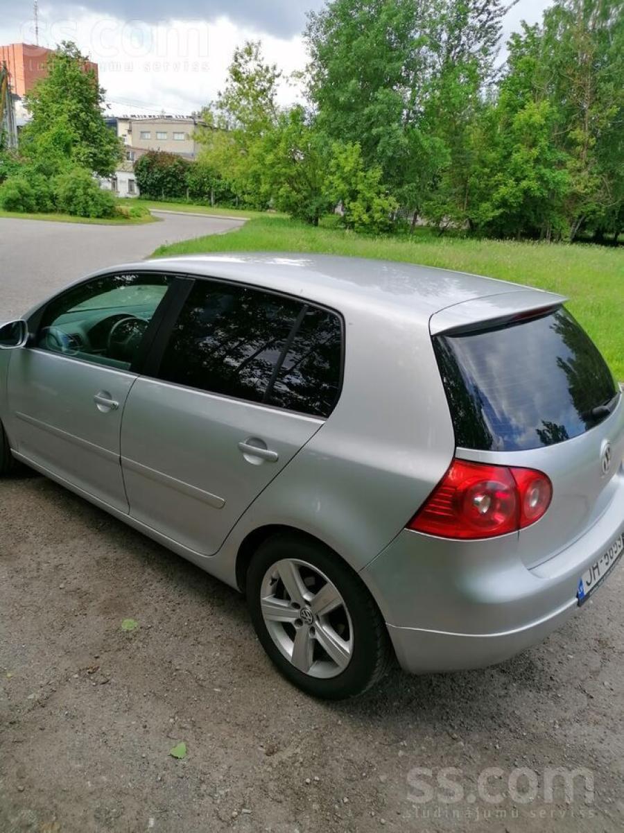 Volkswagen Golf 2004 in Riga, with an engine capacity of 2.00 L and mileage of 212 thousand km for 1850 €, photo 6 on AUTOMOTO.COM.LV