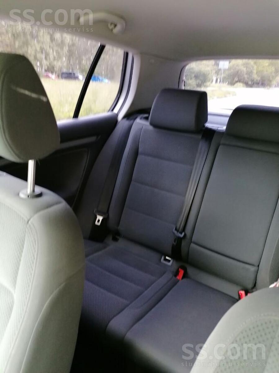 Volkswagen Golf 2004 in Riga, with an engine capacity of 2.00 L and mileage of 212 thousand km for 1850 €, photo 9 on AUTOMOTO.COM.LV