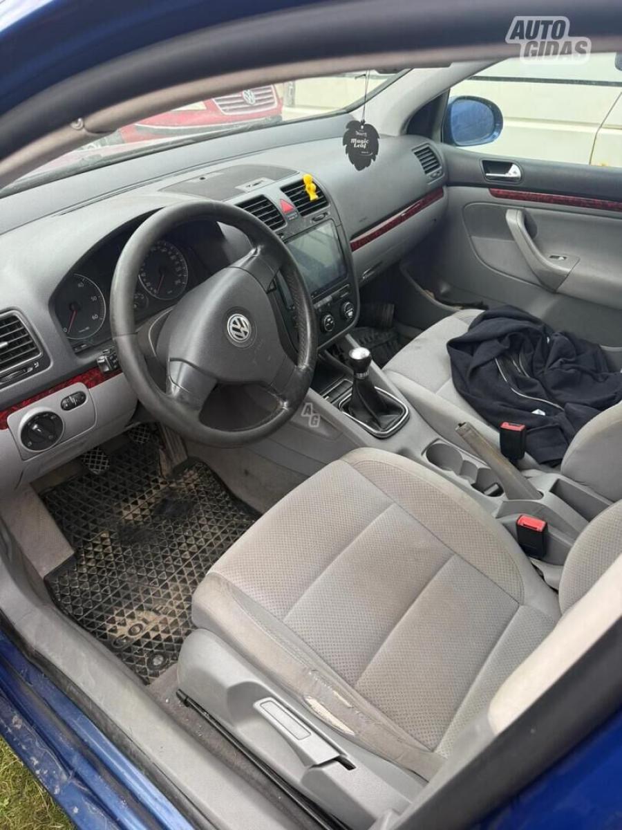 Volkswagen Golf 2004 in Kupiskis, with an engine capacity of 2.00 L and mileage of 410 thousand km for 600 €, photo 6 on AUTOMOTO.COM.LV
