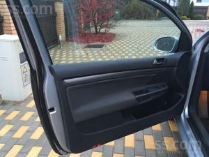 Volkswagen Golf 2004 in Riga, with an engine capacity of 1.60 L and mileage of 0 thousand km for 3500 €, photo 13 on AUTOMOTO.COM.LV