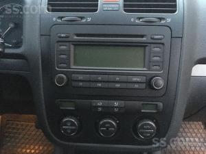 Volkswagen Golf 2004 in Riga, with an engine capacity of 1.60 L and mileage of 0 thousand km for 3500 €, photo 18 on AUTOMOTO.COM.LV