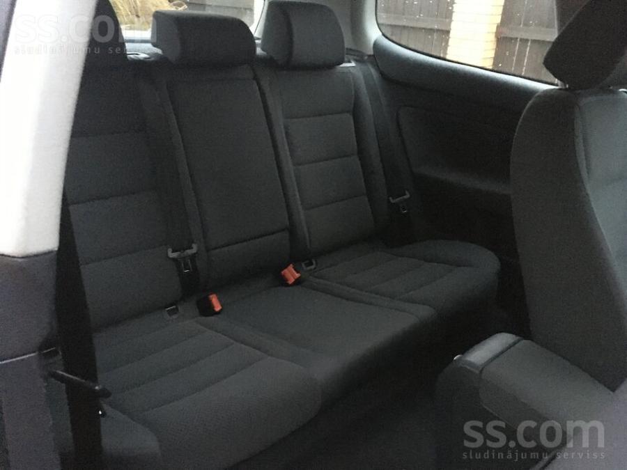 Volkswagen Golf 2004 in Riga, with an engine capacity of 1.60 L and mileage of 0 thousand km for 3500 €, photo 20 on AUTOMOTO.COM.LV
