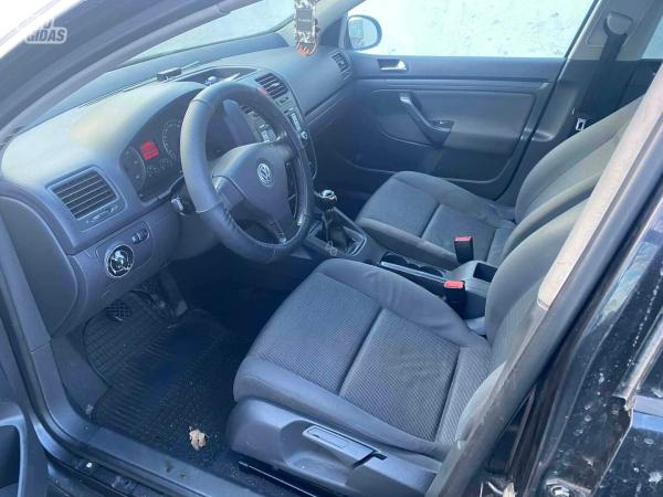 Volkswagen Golf 2004 Kauņa, ar dzinēja tilpumu 1.90 L un nobraukumu 299 tūkst. km par 300 €, foto 3 vietnē AUTOMOTO.COM.LV