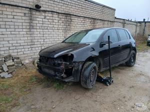 Фольксваген Гольф 2004 в Каунас, объемом двигателя 1.90 л и пробегом 299 тыс. км за 300 €, фото  на AUTOMOTO.COM.LV