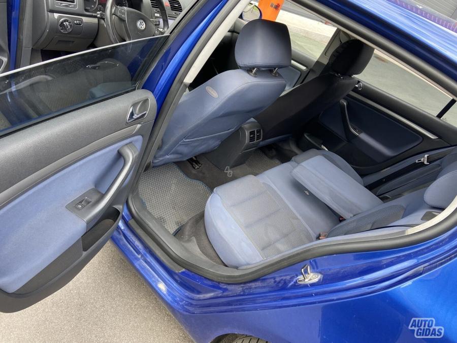 Volkswagen Golf 2004 Kauņa, ar dzinēja tilpumu 2.00 L un nobraukumu 340 tūkst. km par 1900 €, foto 9 vietnē AUTOMOTO.COM.LV