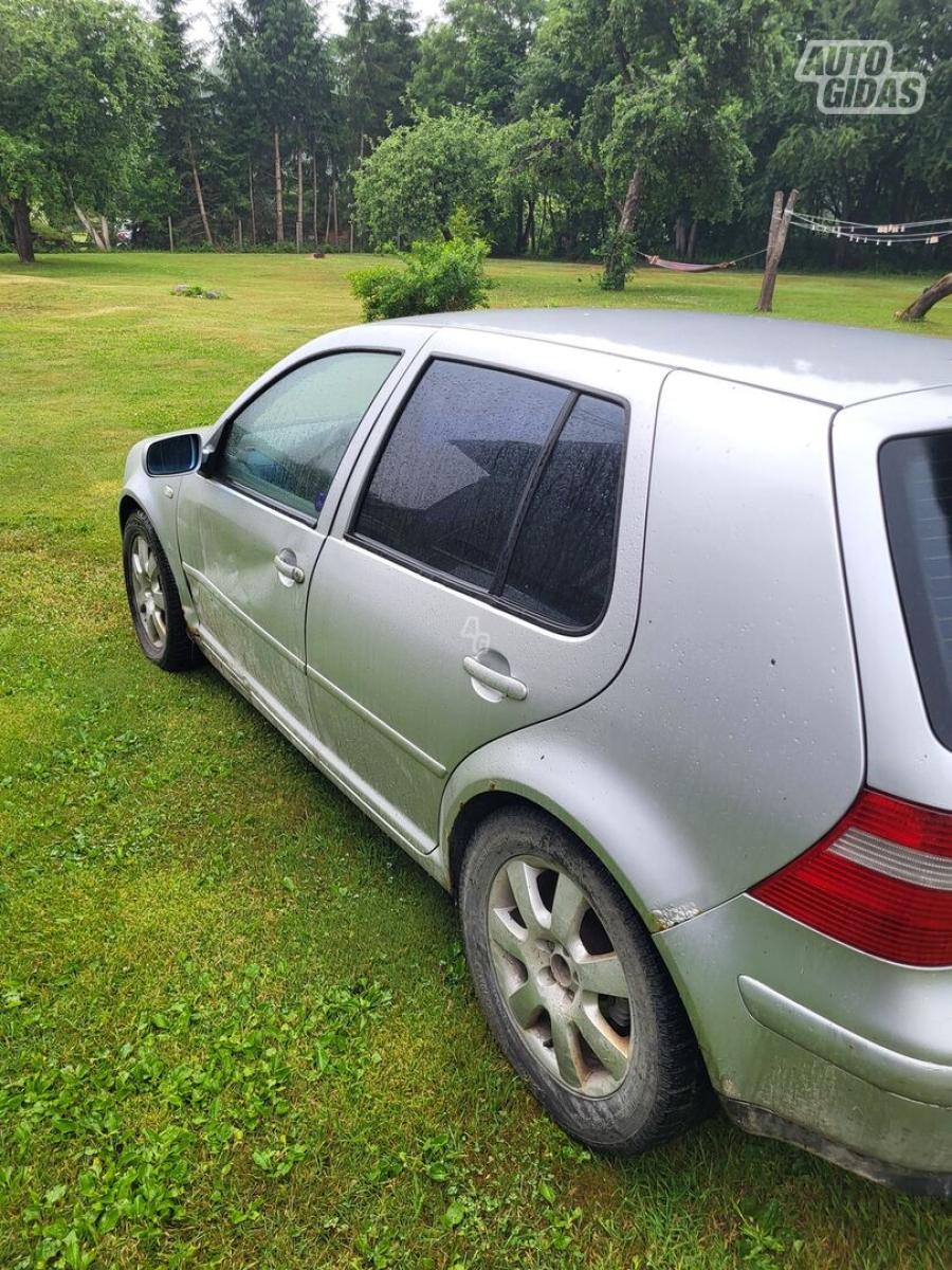 Volkswagen Golf 2004 in Gargzdai, with an engine capacity of 1.90 L and mileage of 340 thousand km for 1300 €, photo 6 on AUTOMOTO.COM.LV