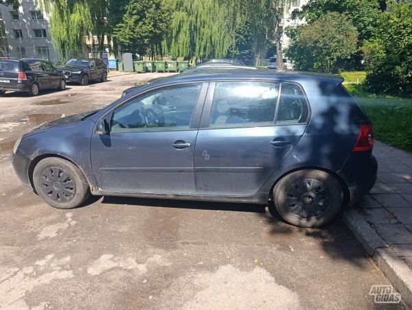 Volkswagen Golf 2004 in Vilnius, with an engine capacity of 1.90 L and mileage of 340 thousand km for 340 €, photo 6 on AUTOMOTO.COM.LV