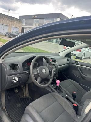 Volkswagen Golf 2004 Narva, ar dzinēja tilpumu 1.40 L un nobraukumu 220 tūkst. km par 699 €, foto 20 vietnē AUTOMOTO.COM.LV
