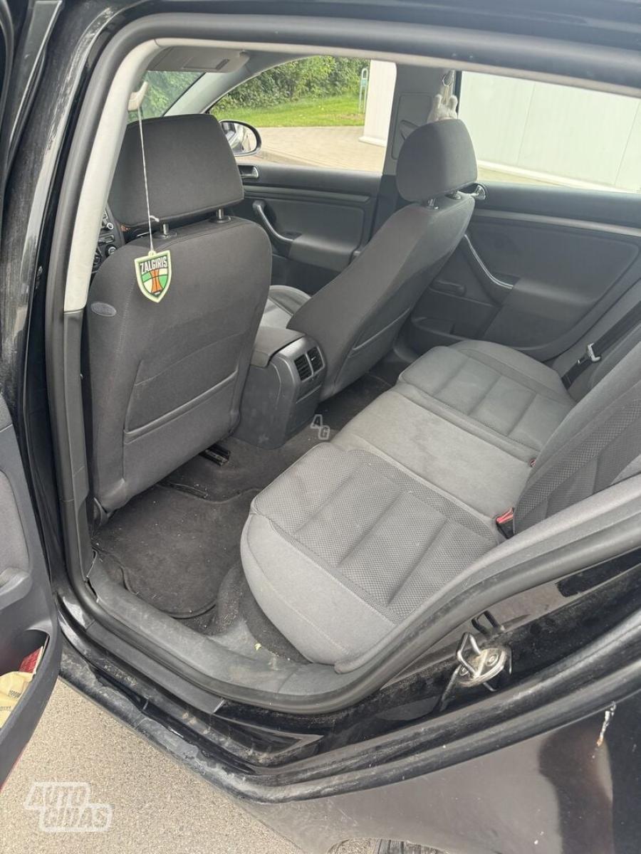 Volkswagen Golf 2004 in Utena, with an engine capacity of 2.00 L and mileage of 349 thousand km for 1200 €, photo 4 on AUTOMOTO.COM.LV