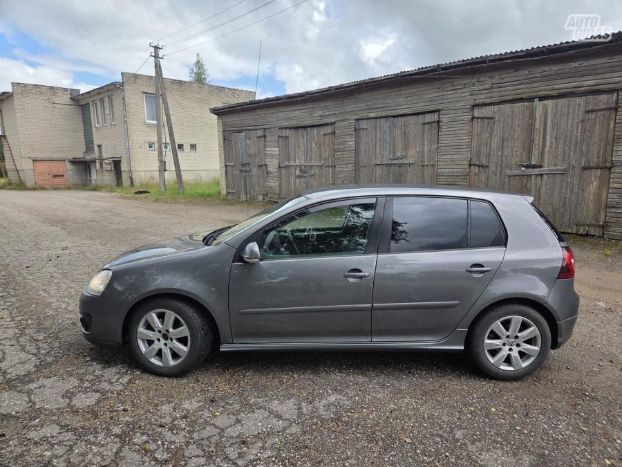 Volkswagen Golf 2004 Plungė, ar dzinēja tilpumu 1.90 L un nobraukumu 459 tūkst. km par 999 €, foto 4 vietnē AUTOMOTO.COM.LV
